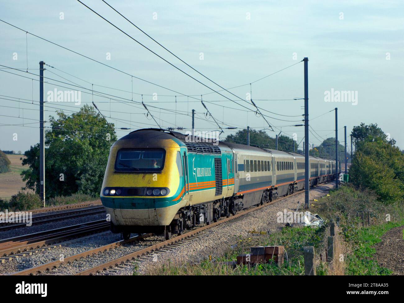 A Midland Mainline HST formed of power cars numbers 43075 and 43059 ...