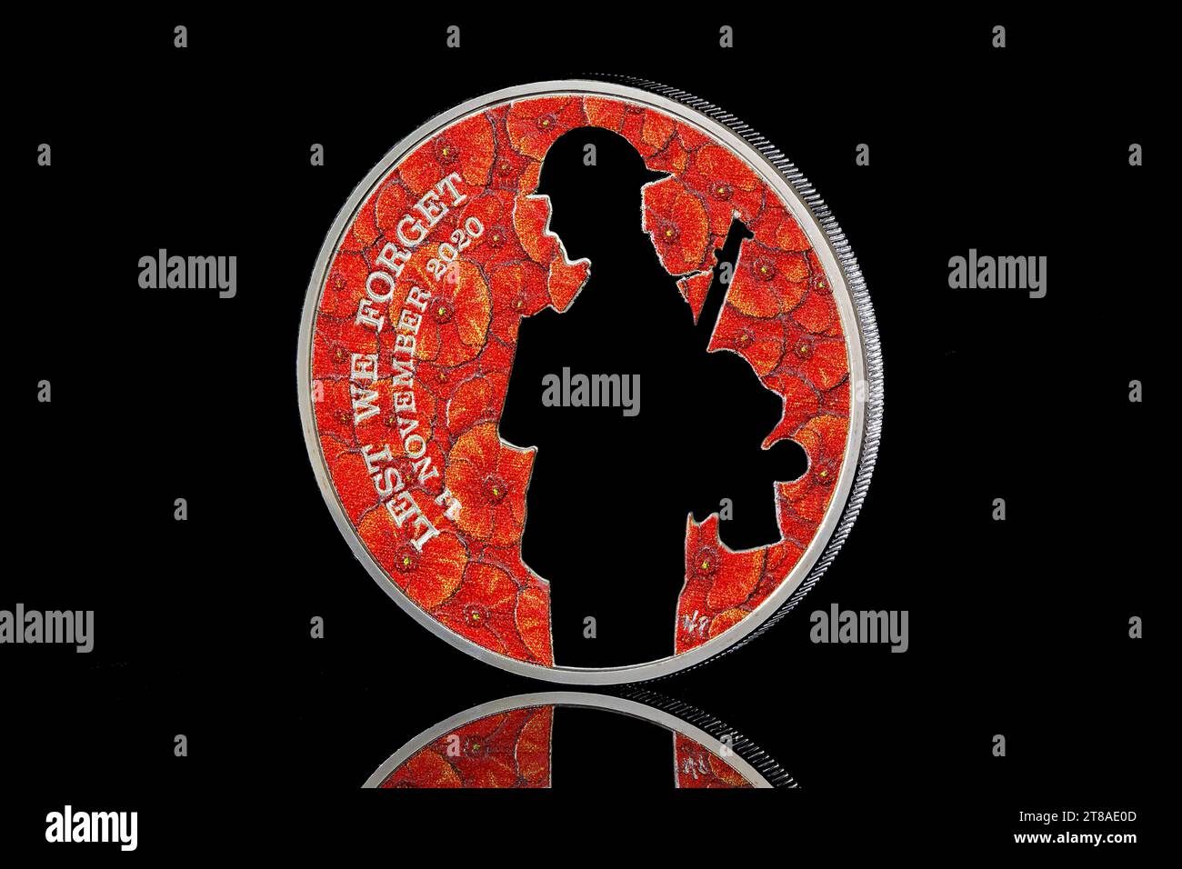 2020 £5 coin to commemorate the end of the first world war Stock Photo ...