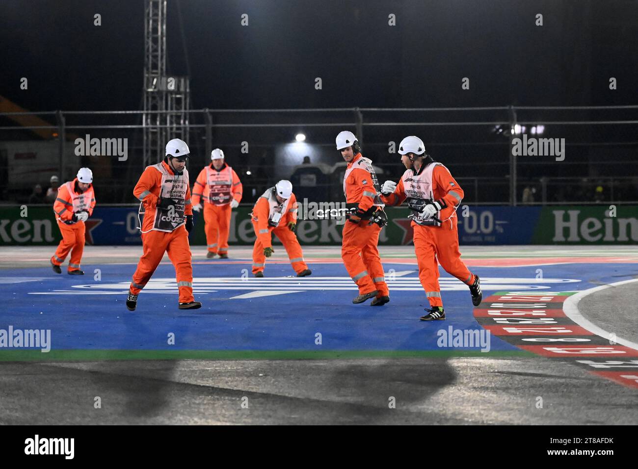 marshall, commissaire de piste, marshal, marshalls, marshals during the ...