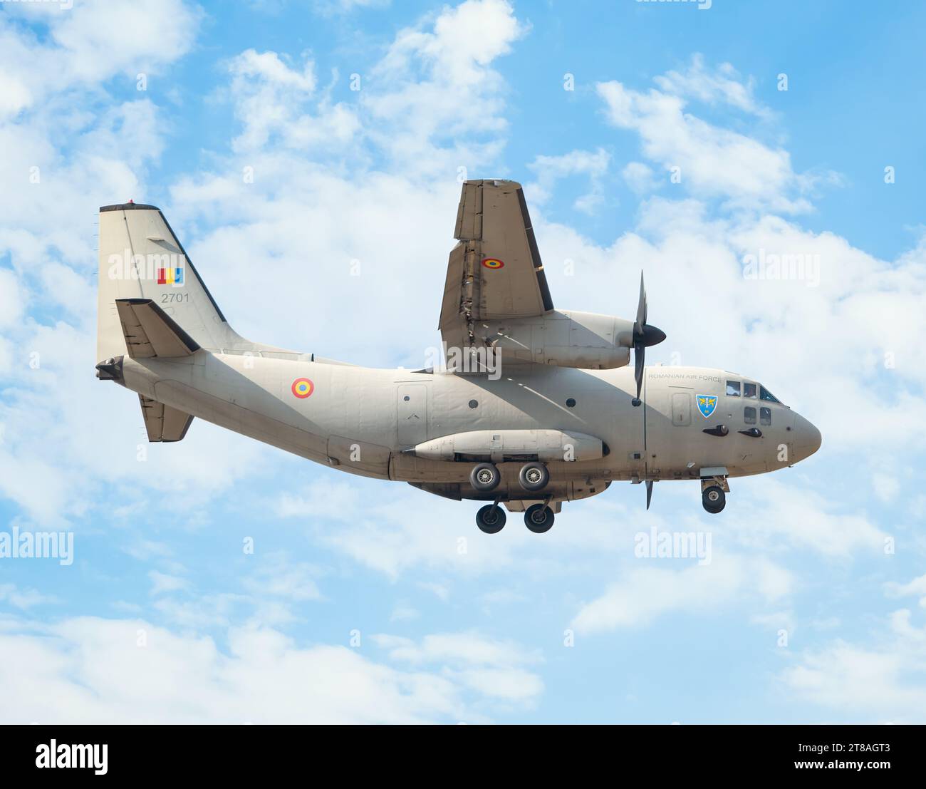 Spartan military transport aircraft hi-res stock photography and images ...
