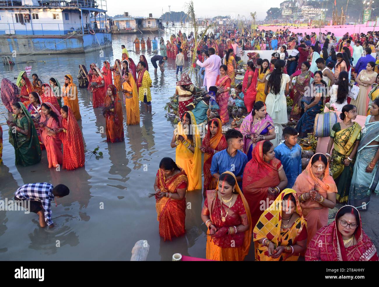 Guwahati, Guwahati, India. 19th Nov, 2023. Devotees offer prayer to Sun ...
