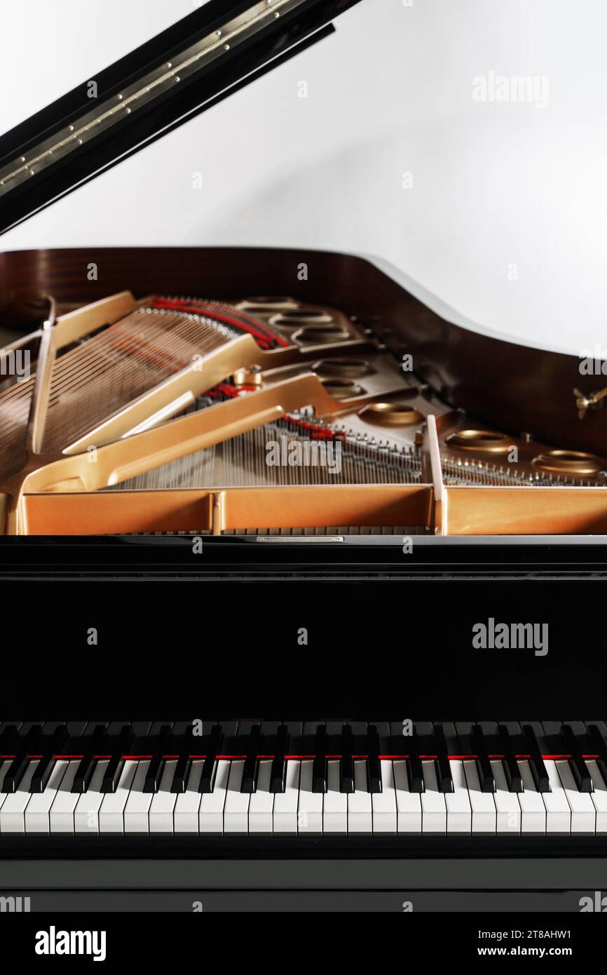 Luxury grand piano with open lid Stock Photo - Alamy