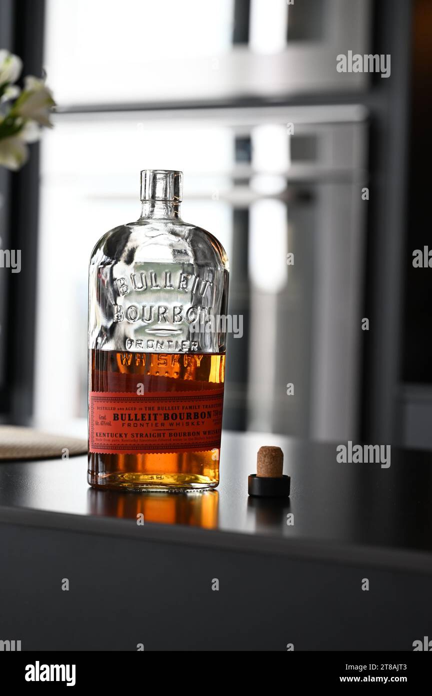 Bulleit drink hi-res stock photography and images - Alamy