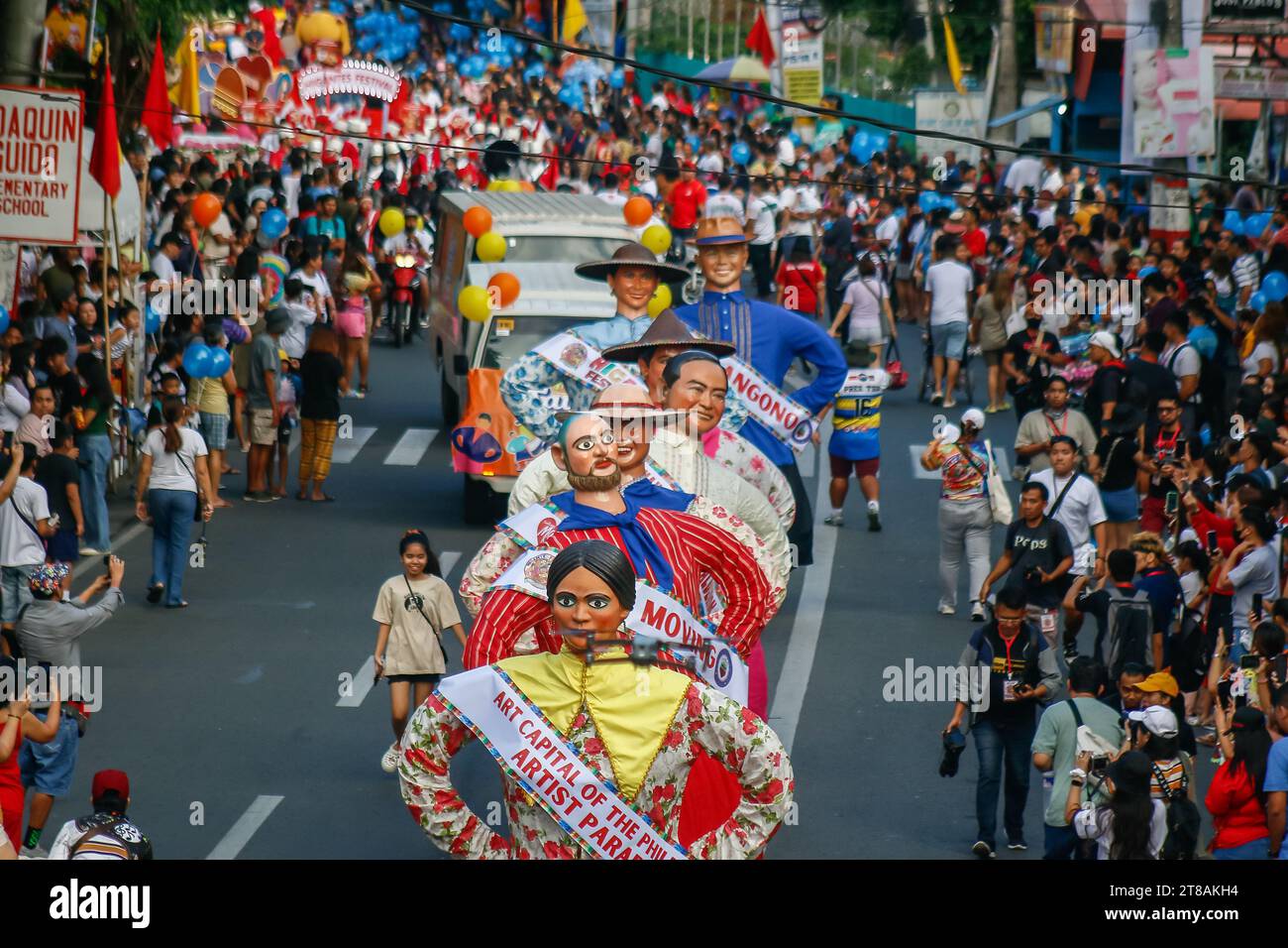 Angono, Rizal, Philippines. 19th Nov, 2023. A papier-mache statues ...