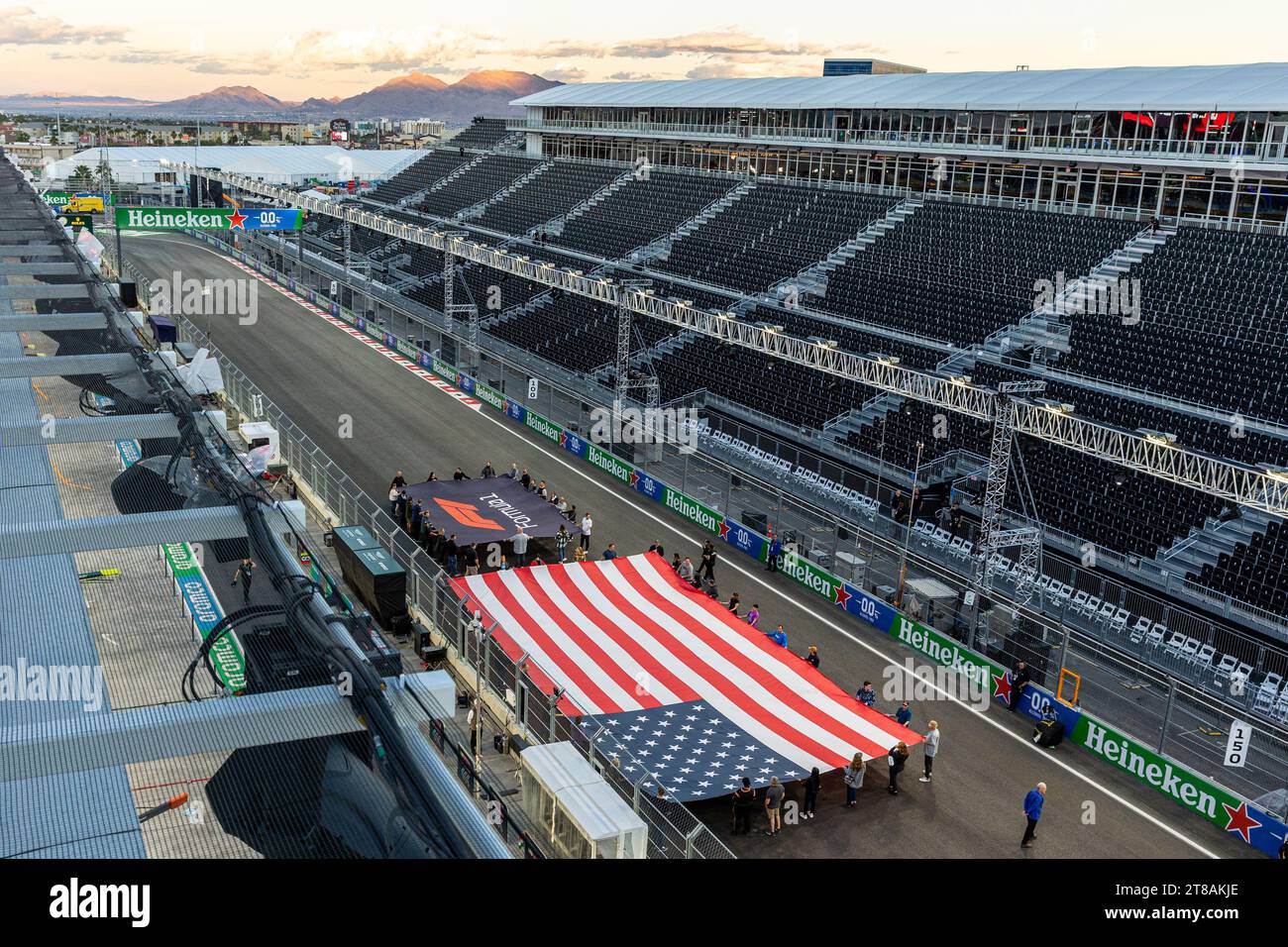 Las Vegas, USA. 18th Nov, 2023. The Grandstands over the race track of ...