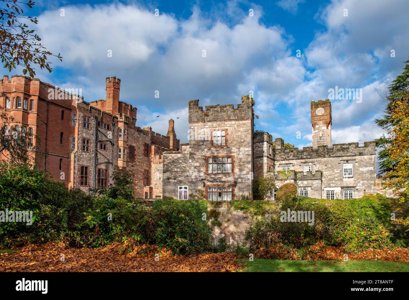 Ruthin Castle (Welsh: Castell Rhuthun) is a medieval castle ...