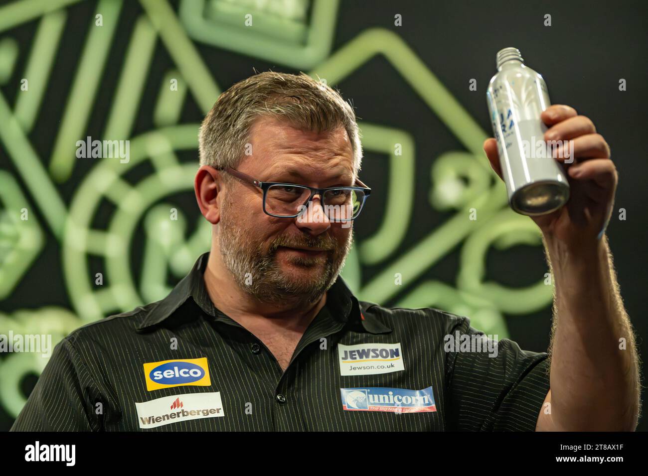 WV Active, Aldersley, Wolverhampton, UK. 19th Nov, 2023. 2023 PDC Grand ...