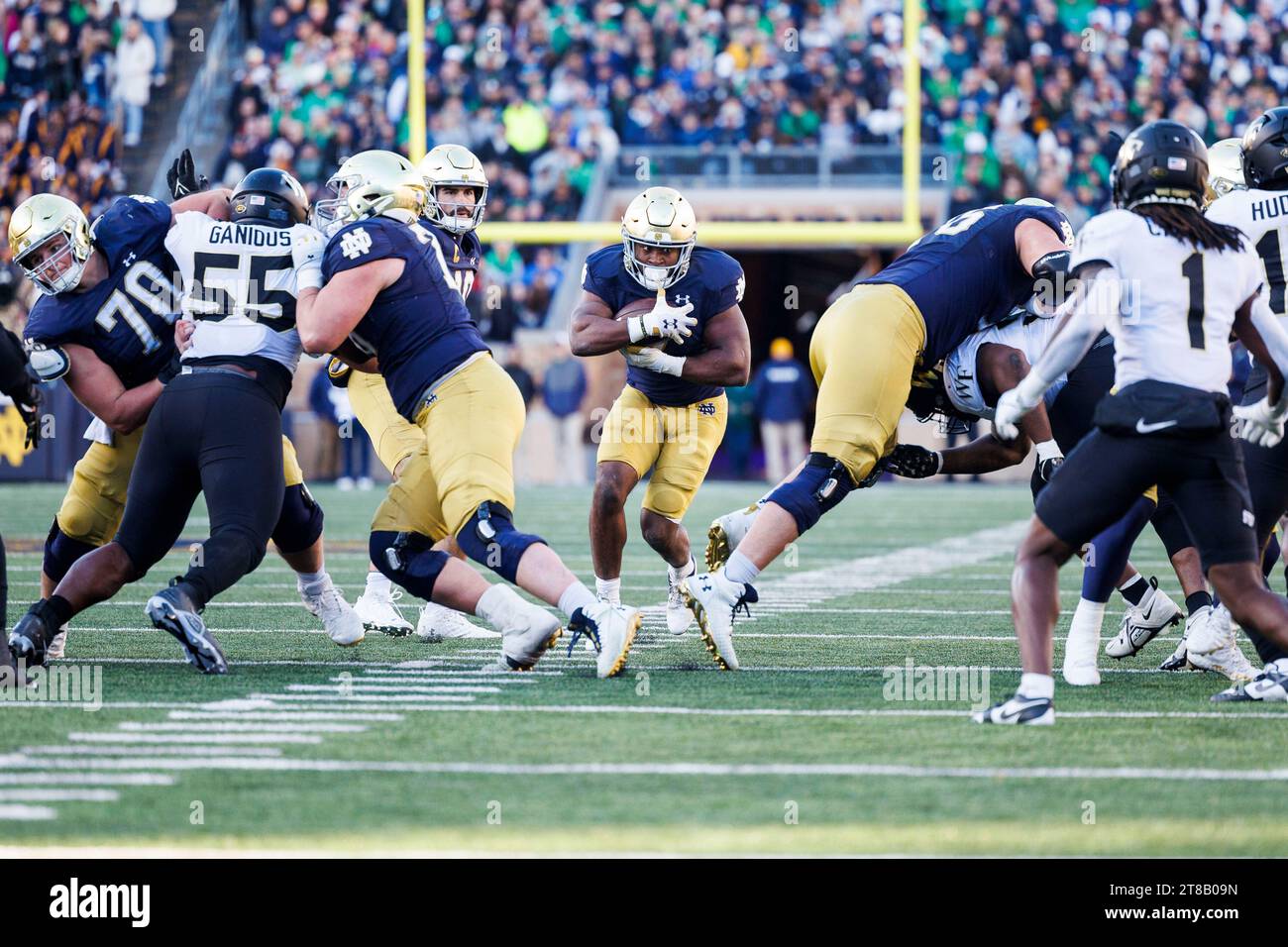 USA. 18th Nov, 2023. November 18, 2023: Notre Dame running back Audric Estimé (7) runs with the ...