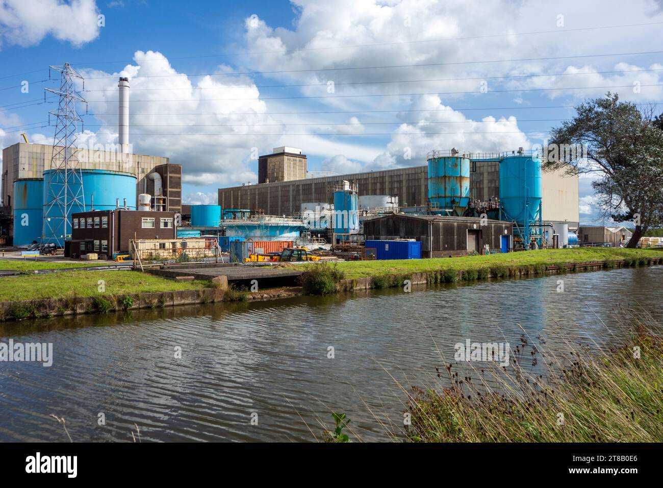 Salt processing hi-res stock photography and images - Alamy