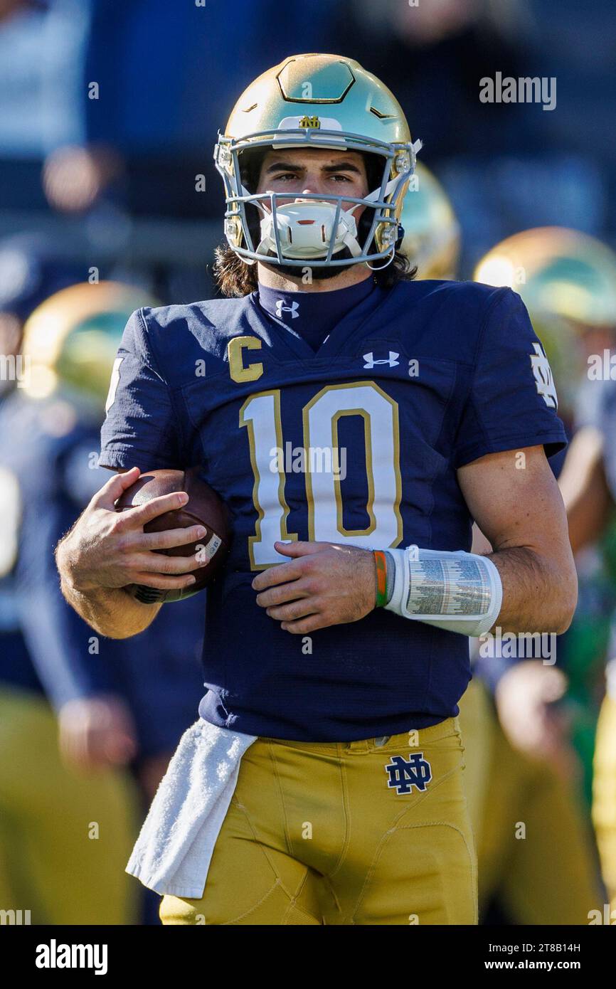 USA. 18th Nov, 2023. November 18, 2023: Notre Dame quarterback Sam ...