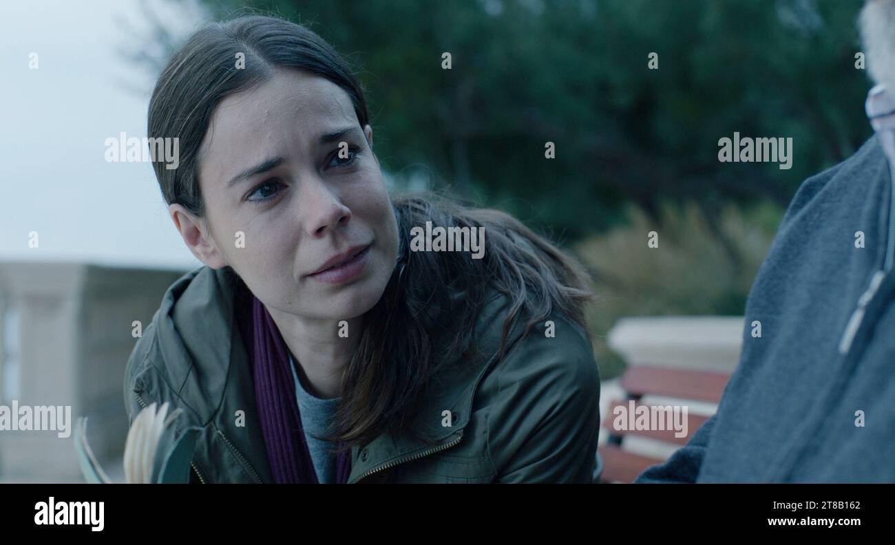 LAIA COSTA in EL MESTRE QUE VA PROMETRE EL MAR (2023), directed by ...