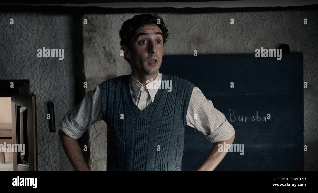 ENRIC AUQUER in EL MESTRE QUE VA PROMETRE EL MAR (2023), directed by ...