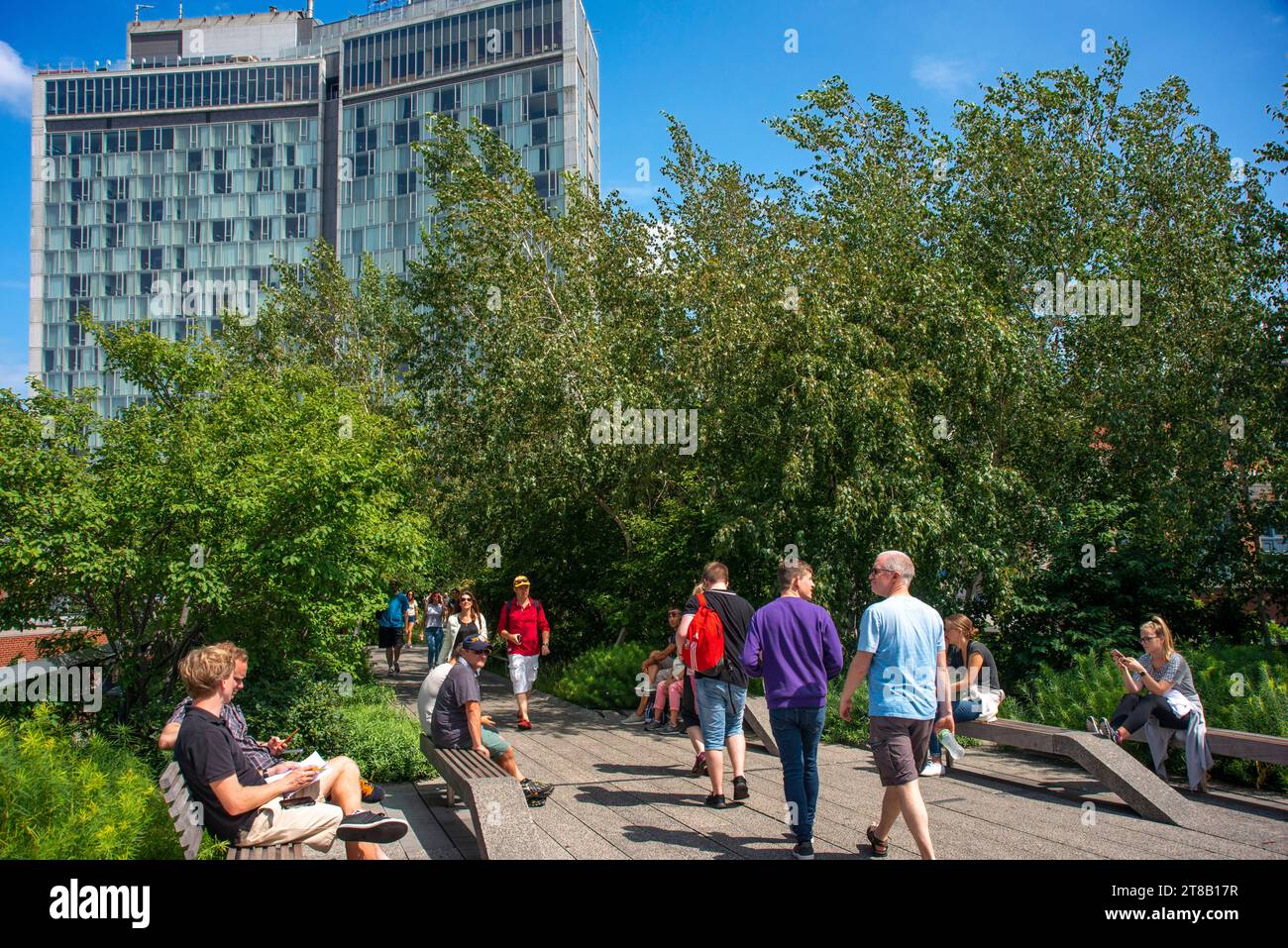 New york high line new urban park formed from an abandoned elevated ...