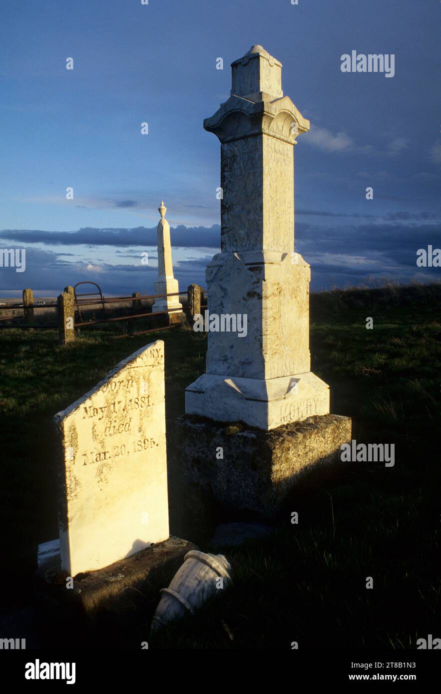 Pioneer cemetery, Journey through Time National Scenic Byway, Moro ...