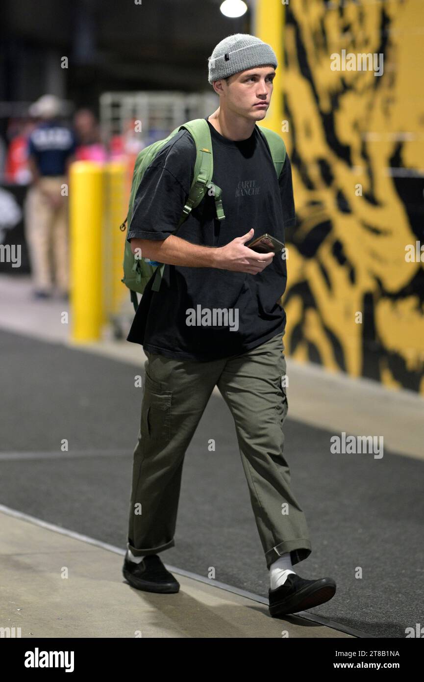Tennessee Titans wide receiver Kyle Philips arrives to the stadium ...