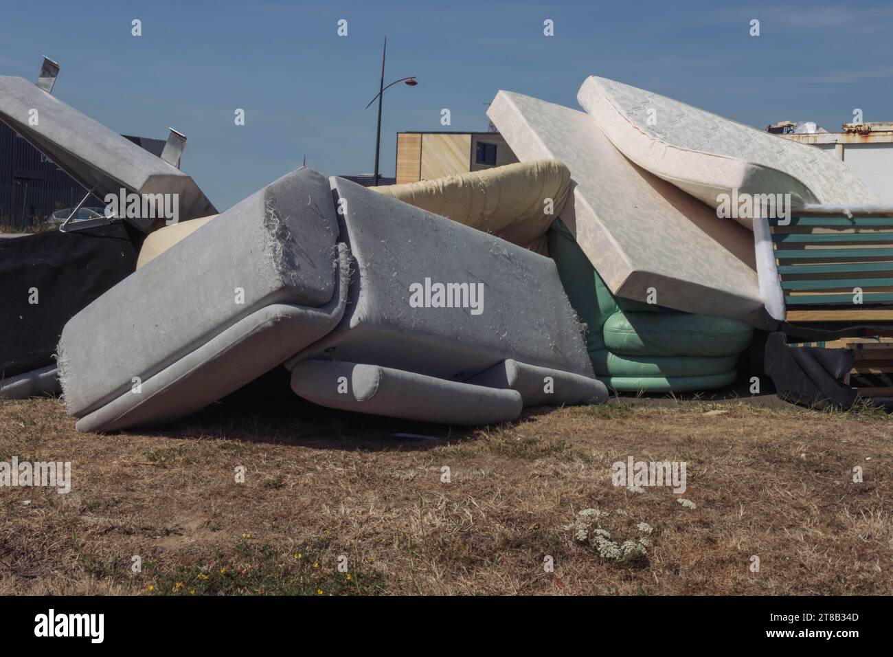 Pile of used mattresses hi-res stock photography and images - Alamy