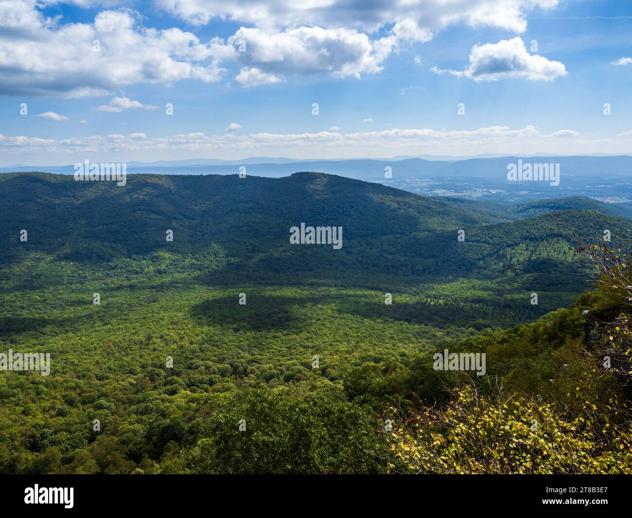 Wolf gap trail hi-res stock photography and images - Alamy