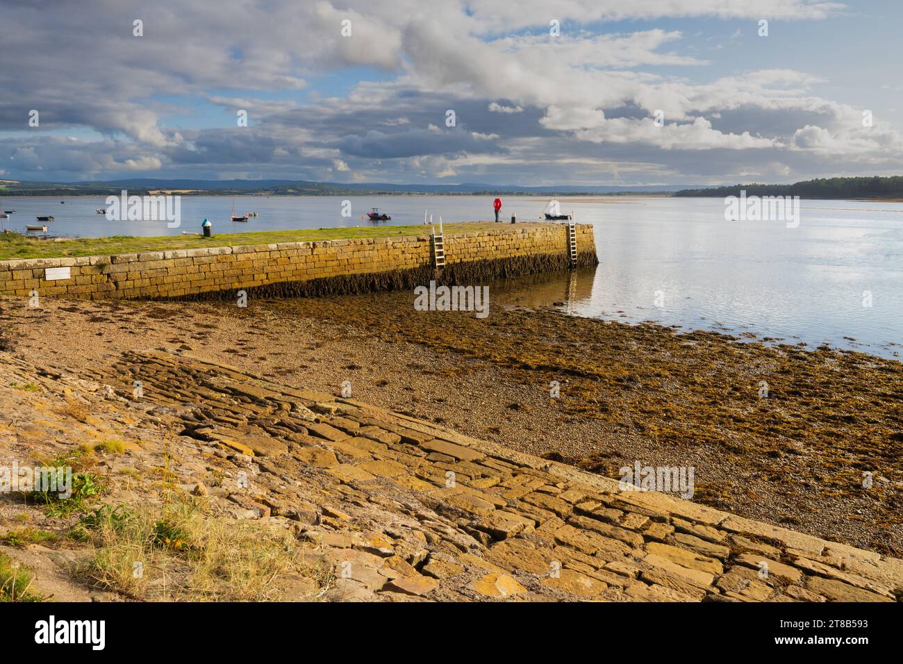 Olorful beach huts hi-res stock photography and images - Alamy