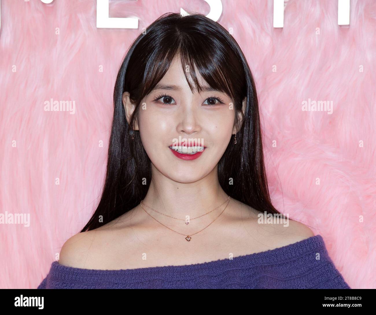 Seoul, South Korea. 19th Nov, 2023. South Korean K-Pop singer and ...