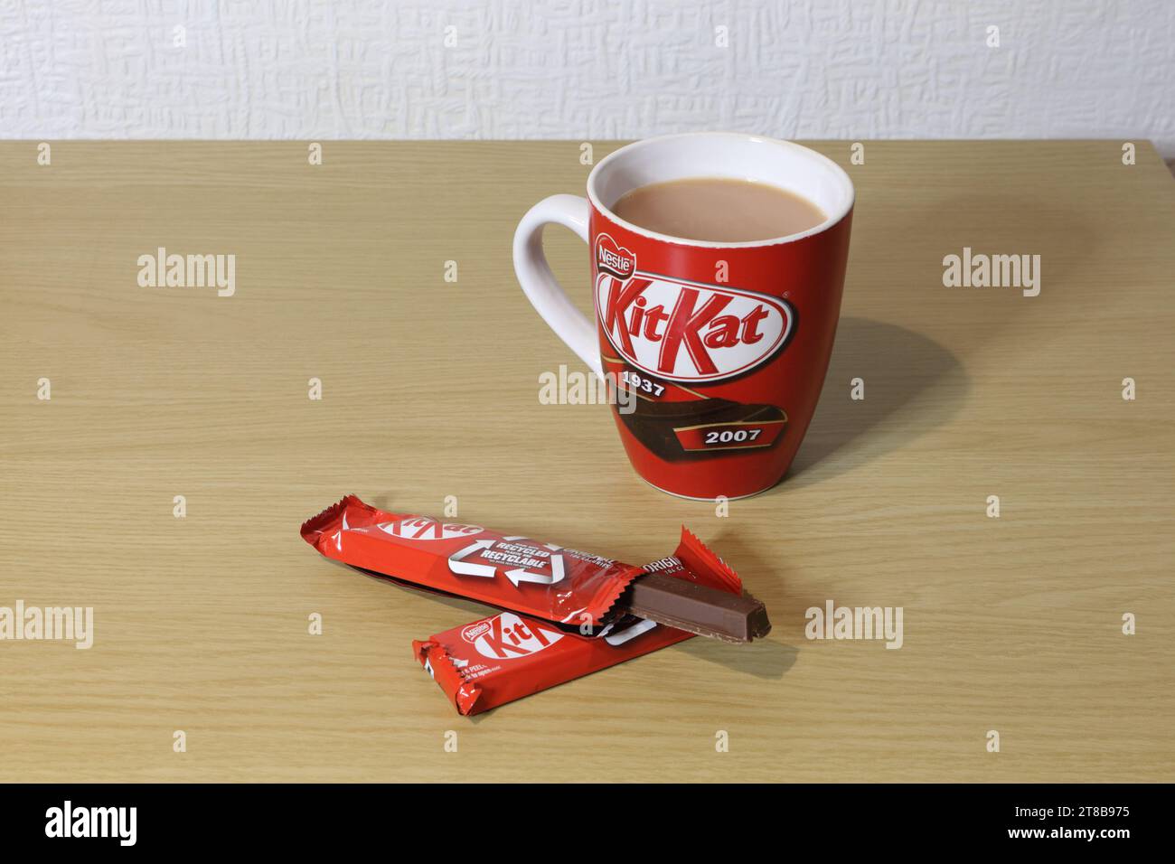 Kitkat bars hi-res stock photography and images - Alamy