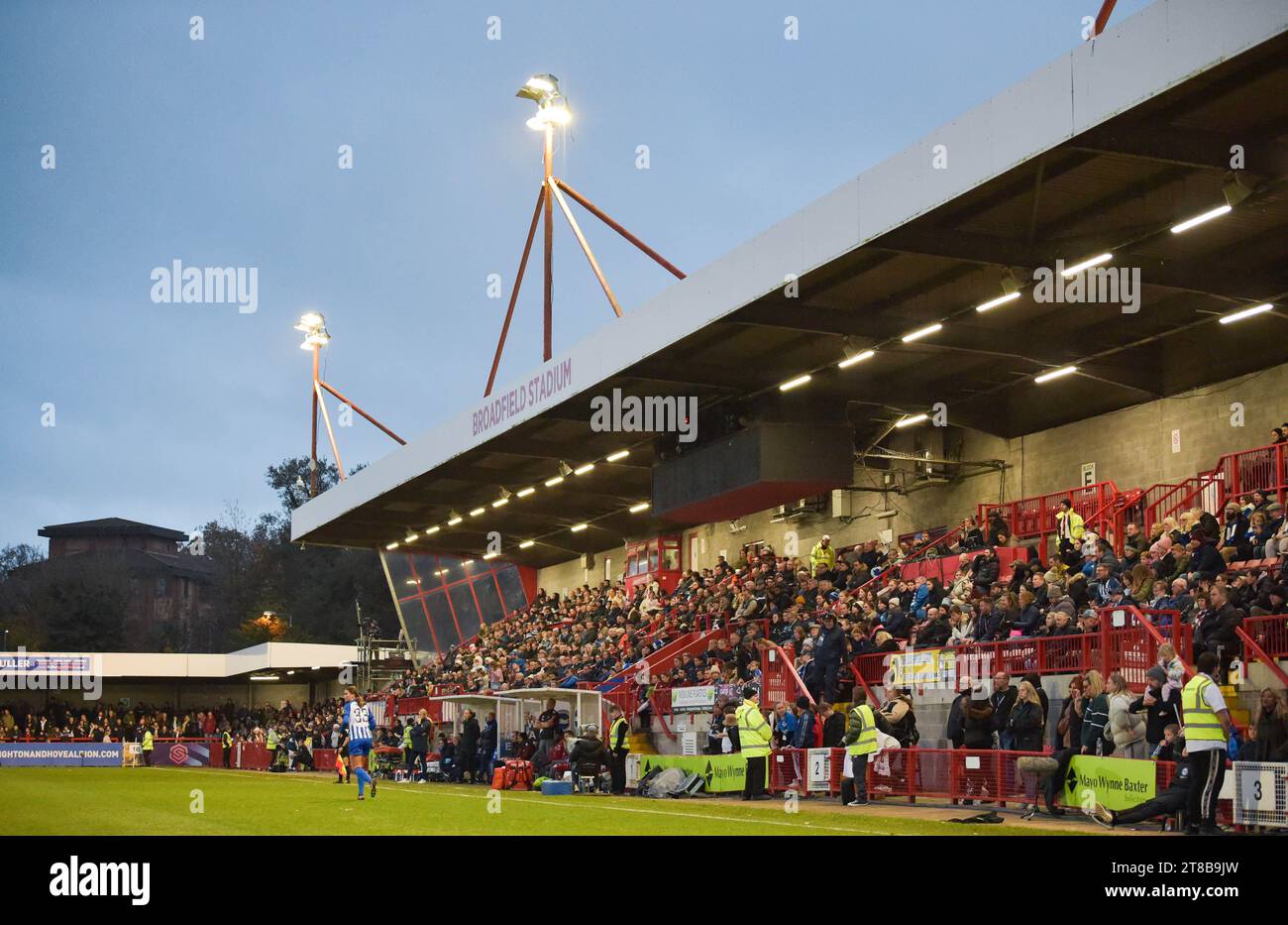 Wsl match attendance hi-res stock photography and images - Alamy