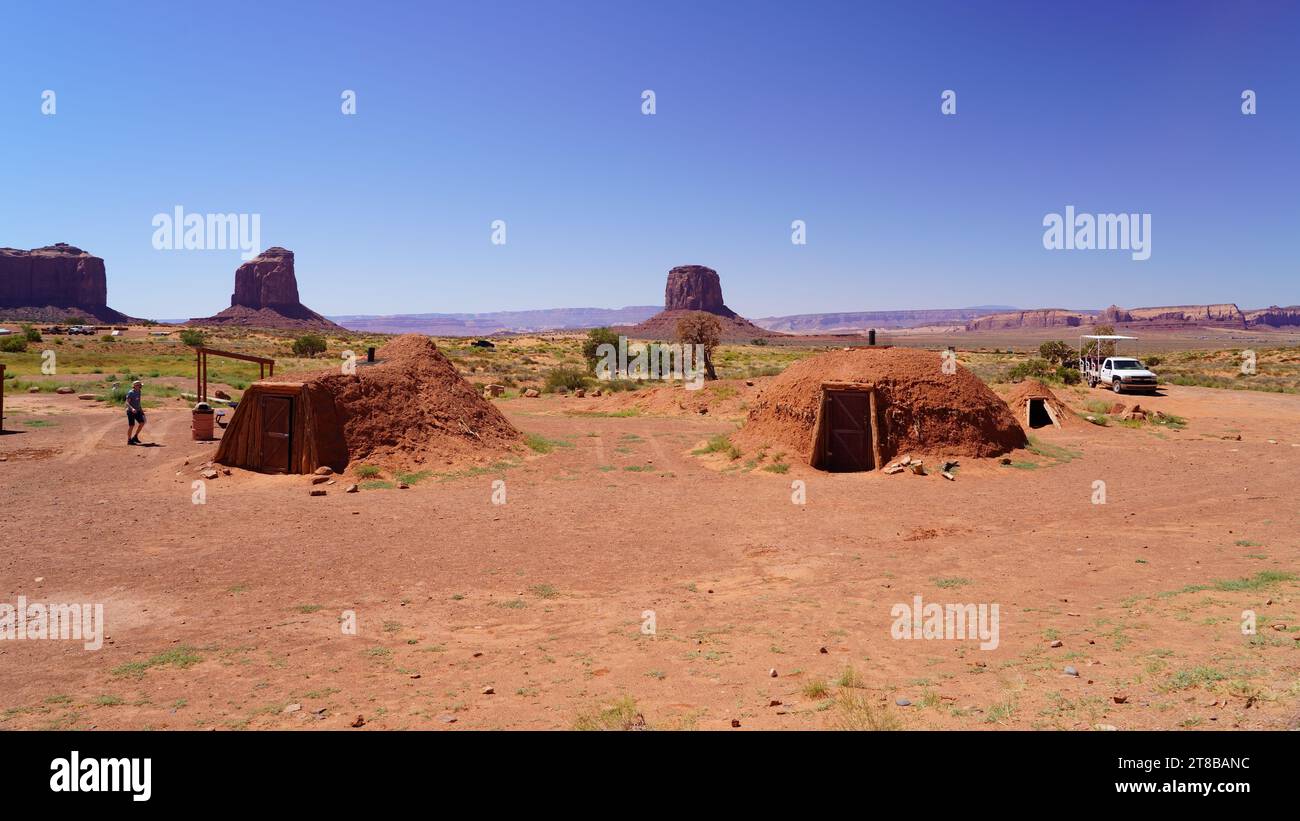 Navajo houses in the Monument Valley Stock Photo - Alamy