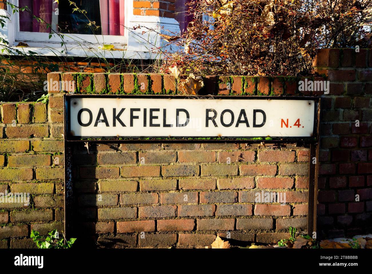 London, England, UK. 19th Nov, 2023. Oakfield Road during a community ...