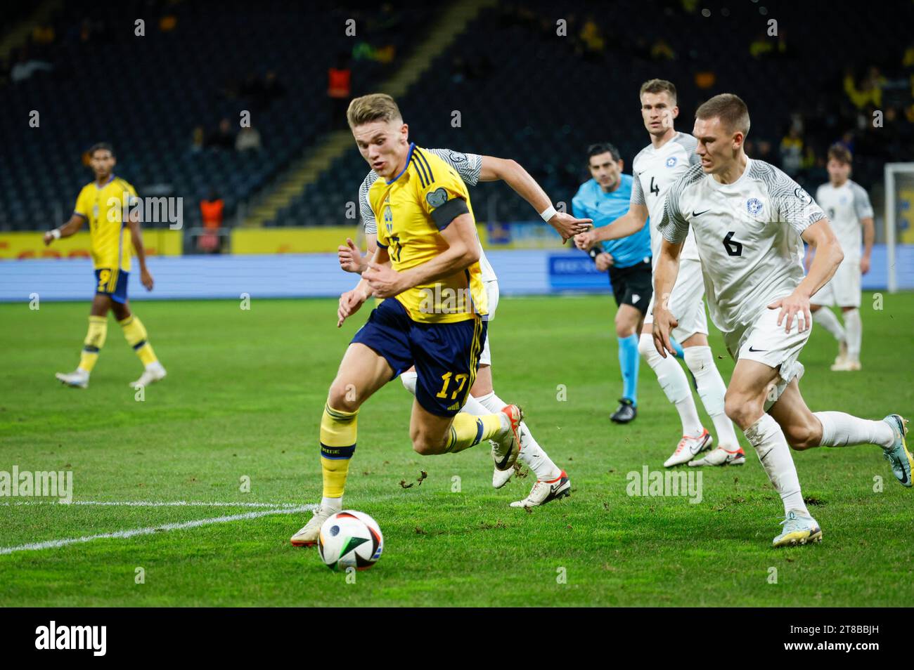 Stockholm, Sweden. 19th Nov, 2023. Sweden's Viktor Gyökeres (L) is ...
