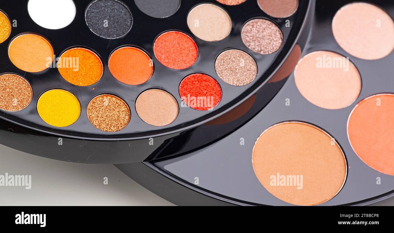 eye shadows palette Stock Photo - Alamy