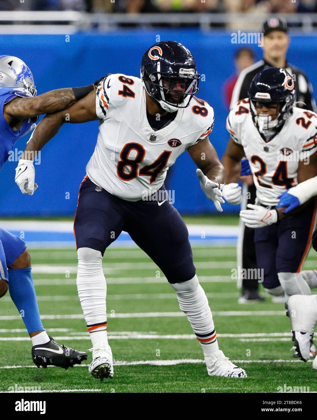 Chicago Bears tight end Marcedes Lewis plays during the first half of ...