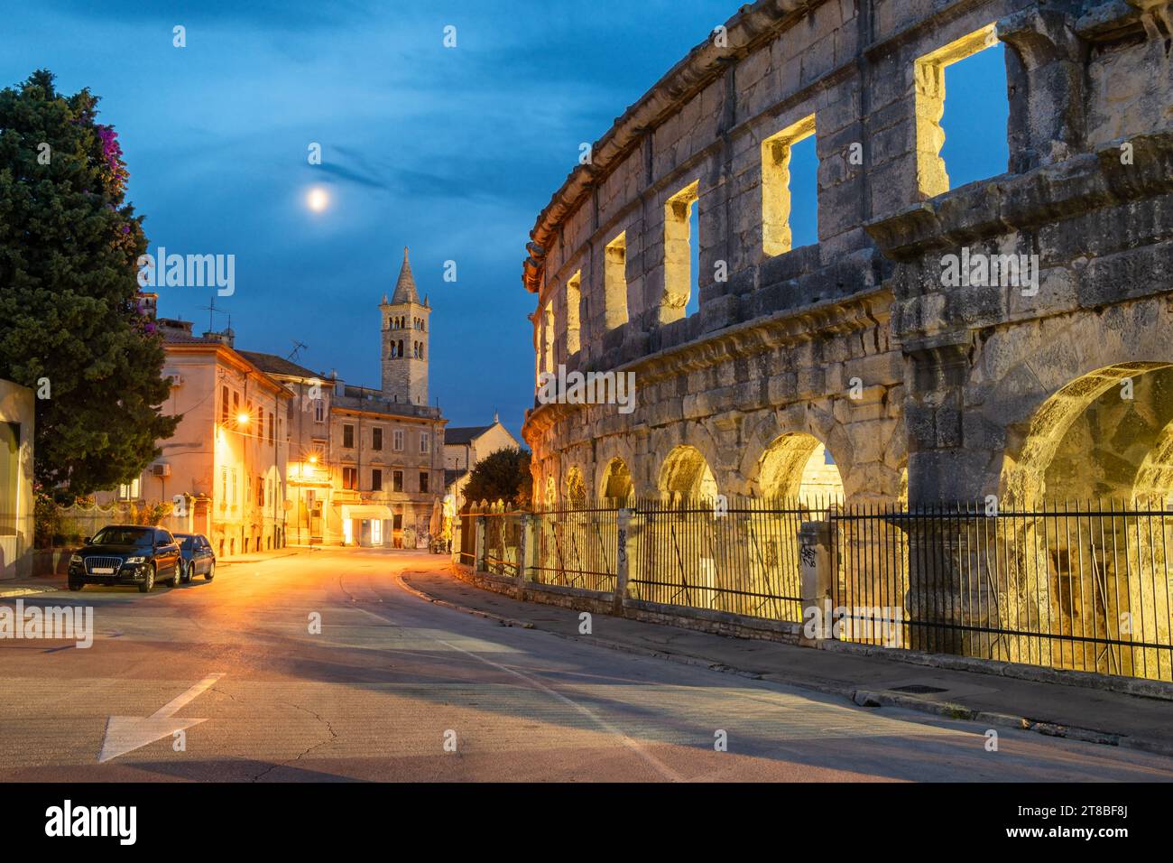 Historic Roman Amphitheatre of Pula at night, Istria Peninsula, Croatia ...