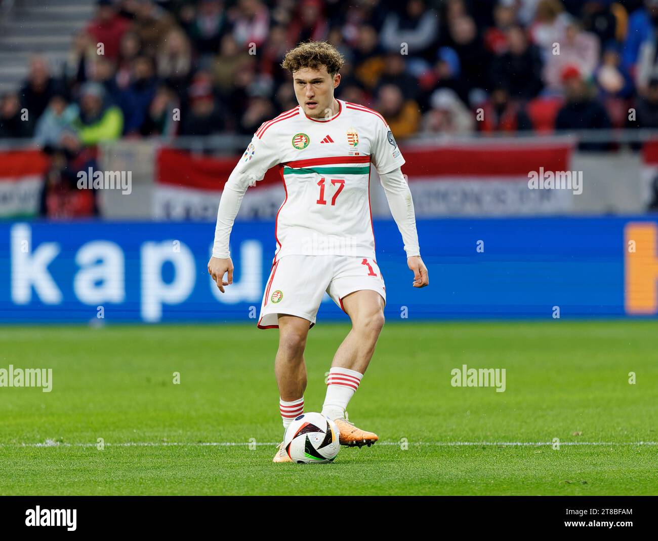 Budapest, Hungary. 19th November, 2023. Callum Styles of Hungary passes ...