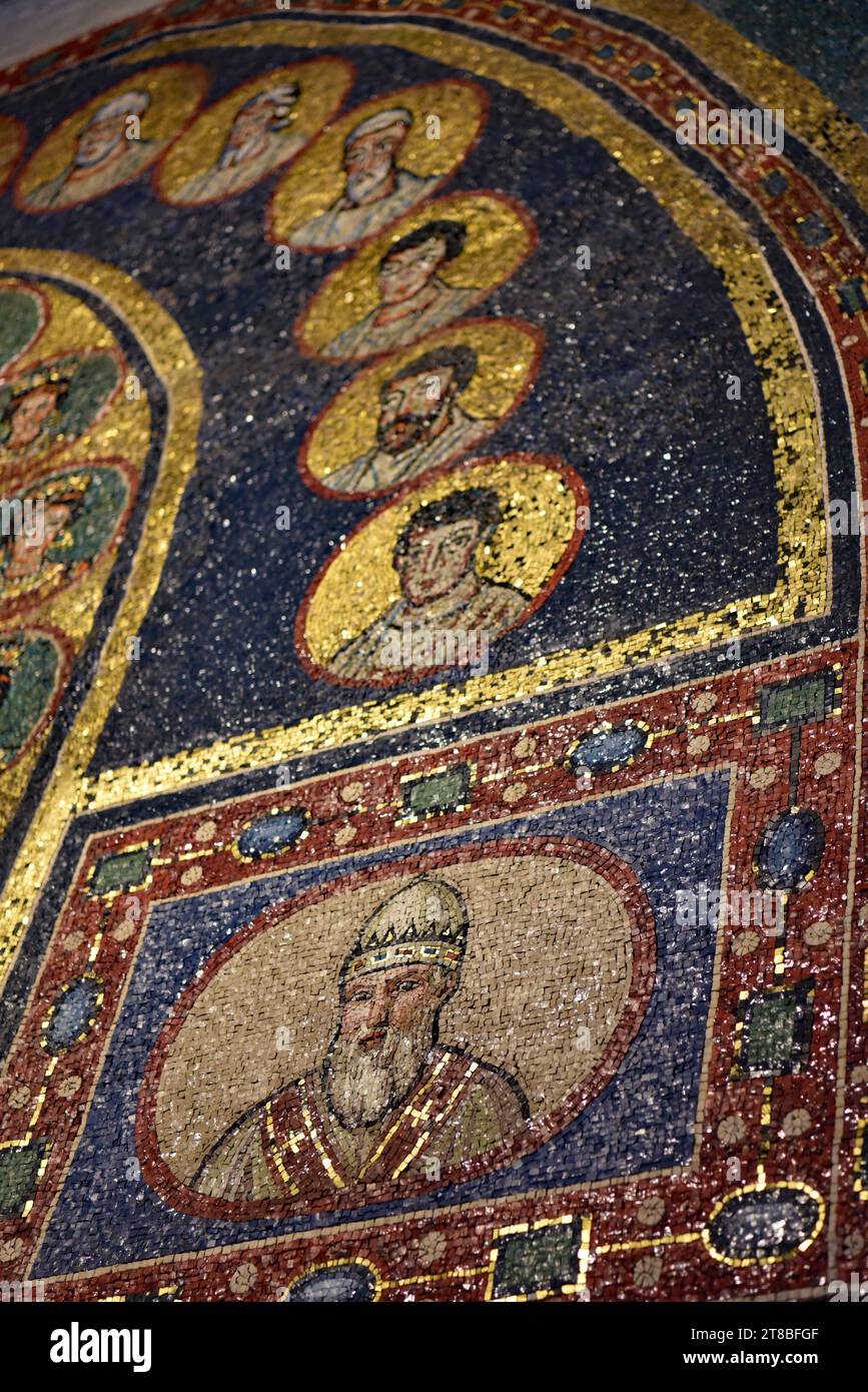 Ancient Byzantine mosaics adorn the walls of Chapel of St Zeno ...