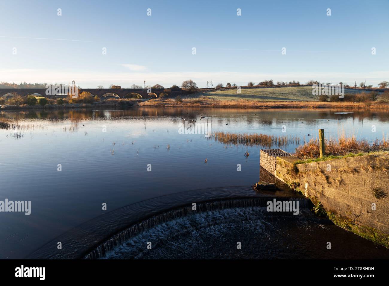 A Scottish reservoir near Glasgow on a frosty winters morning Stock ...