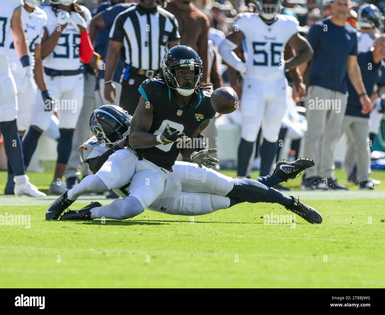 Jacksonville, FL, USA. 19th Nov, 2023. Jacksonville Jaguars wide ...