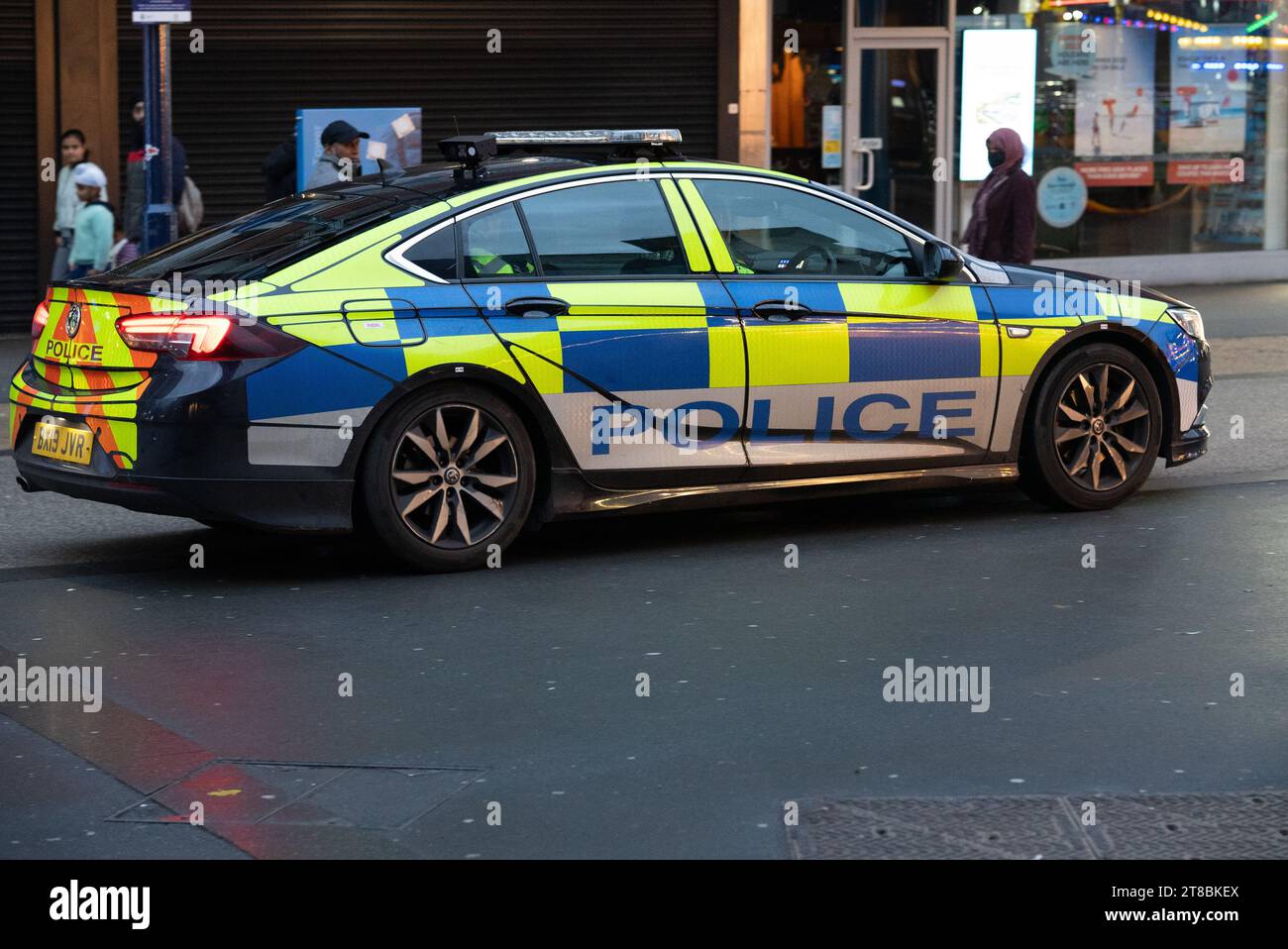 New police car Stock Photo - Alamy