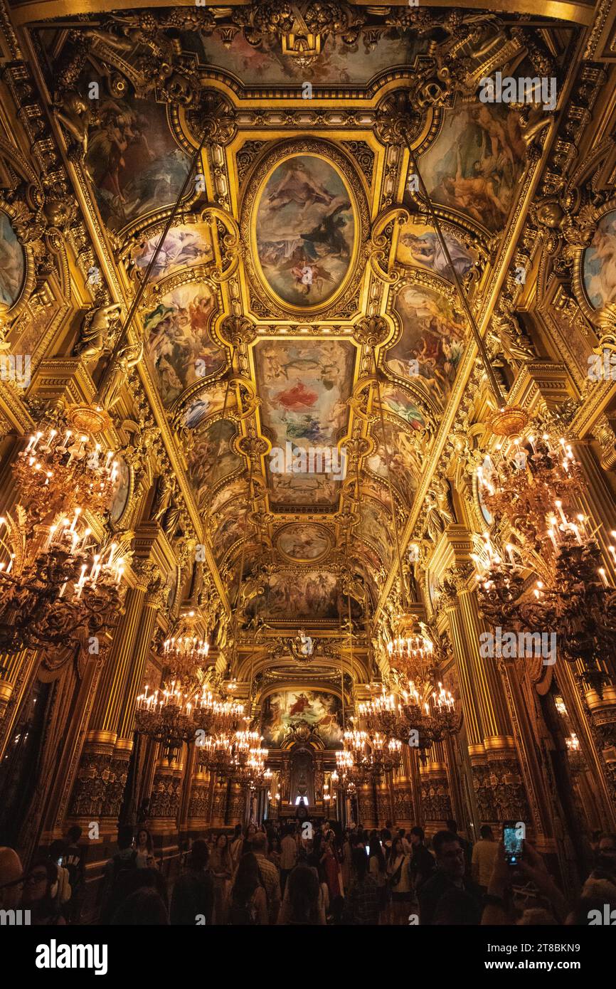 Entrance hall palais garnier opera hi-res stock photography and images ...