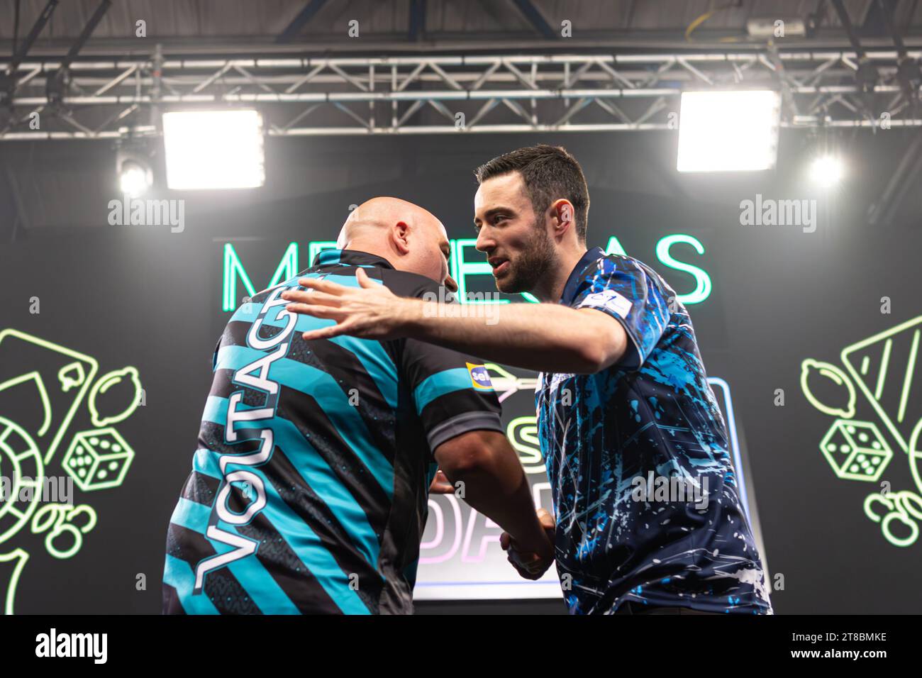 WV Active, Aldersley, Wolverhampton, UK. 19th Nov, 2023. 2023 PDC Grand ...