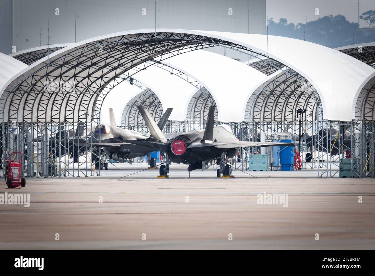 F 35 aircraft rear hi-res stock photography and images - Alamy