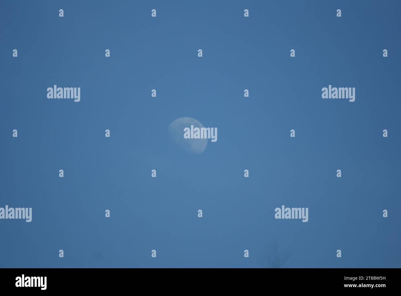 Satellite and moon hi-res stock photography and images - Alamy