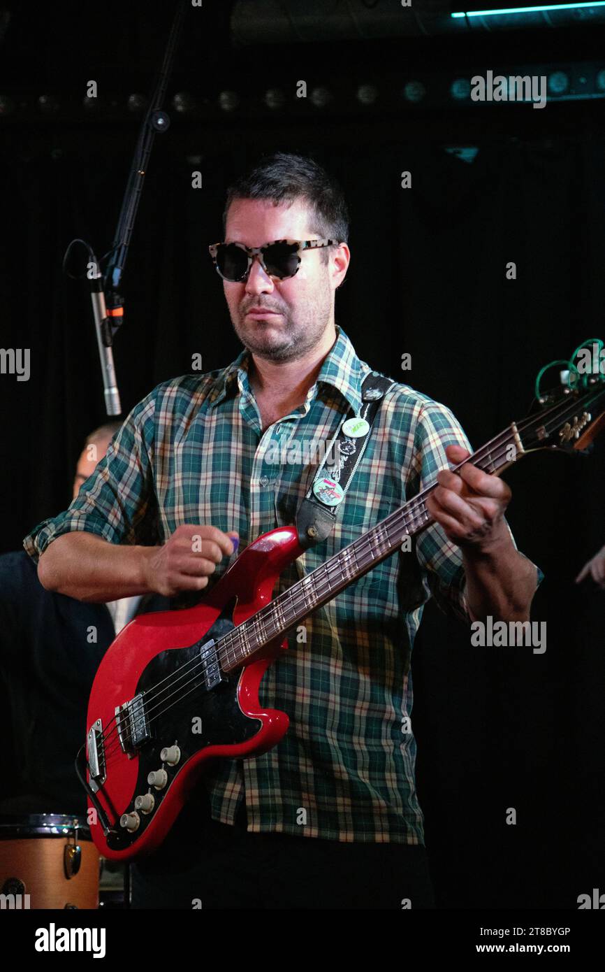 David tattersall group hi-res stock photography and images - Alamy