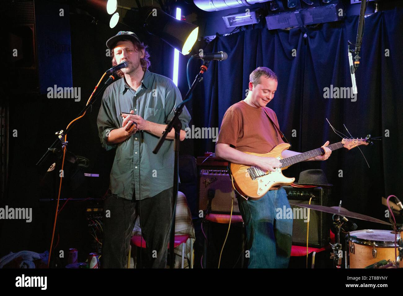 'Wailin' Dom Brider (L) and David Tattersall (R) of the David ...