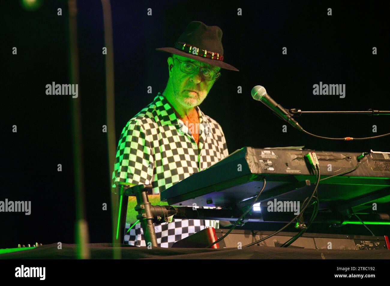 Manfred Mann von Manfred Mann's Earth Band live bei einem Konzert im ...