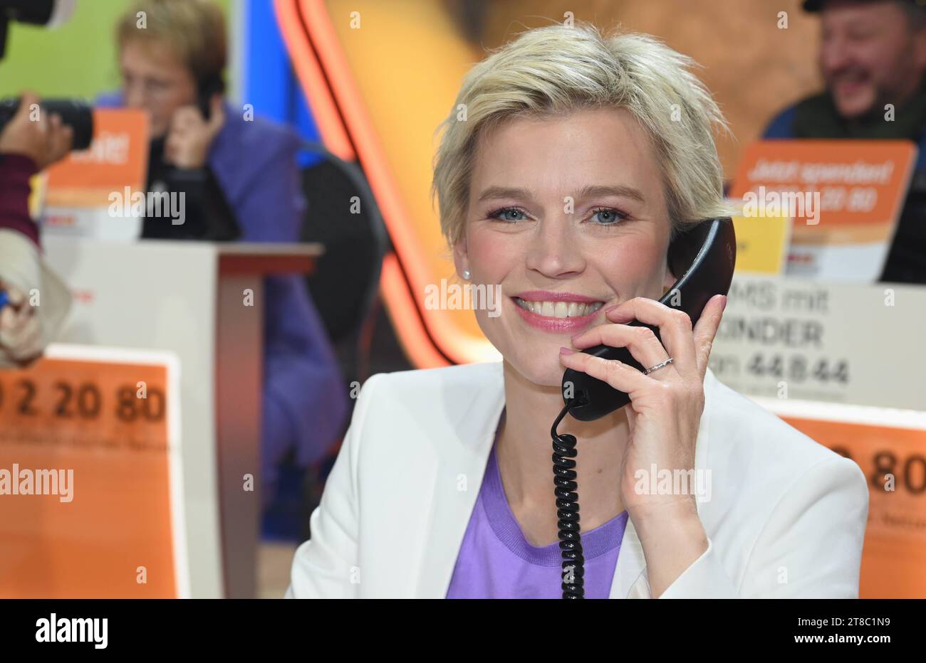 Moderatorin Verena Fels nimmt am 28. RTL Spendenmarathon wir helfen ...