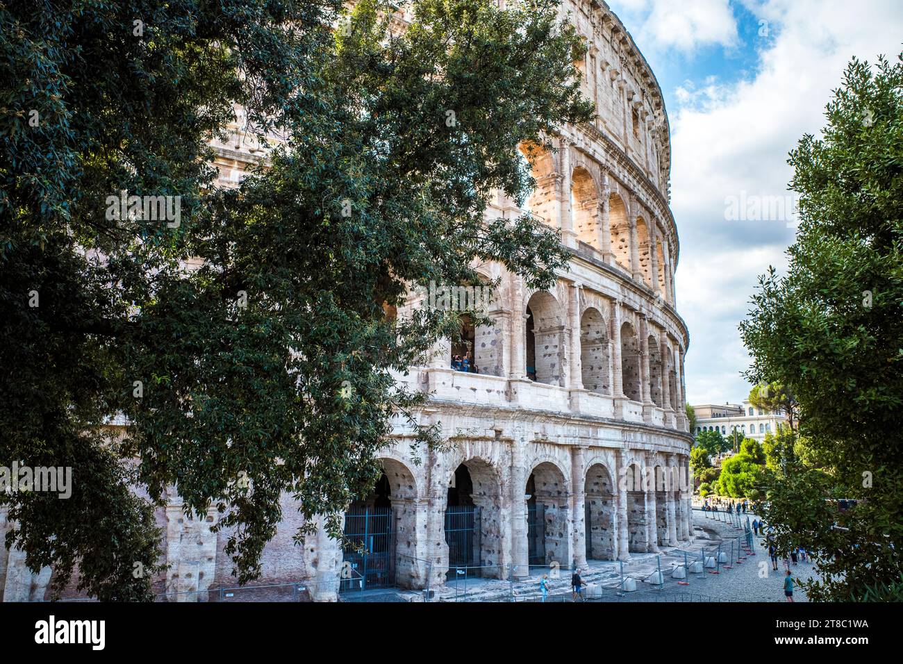 Images from the coliseum in Rome, Italy with tourist crowds Stock Photo ...