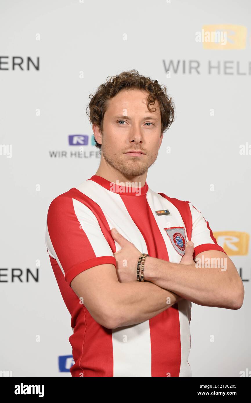 Schauspieler Jan David Bürger, spielt eine Hauptrolle in der RTL Serie ...