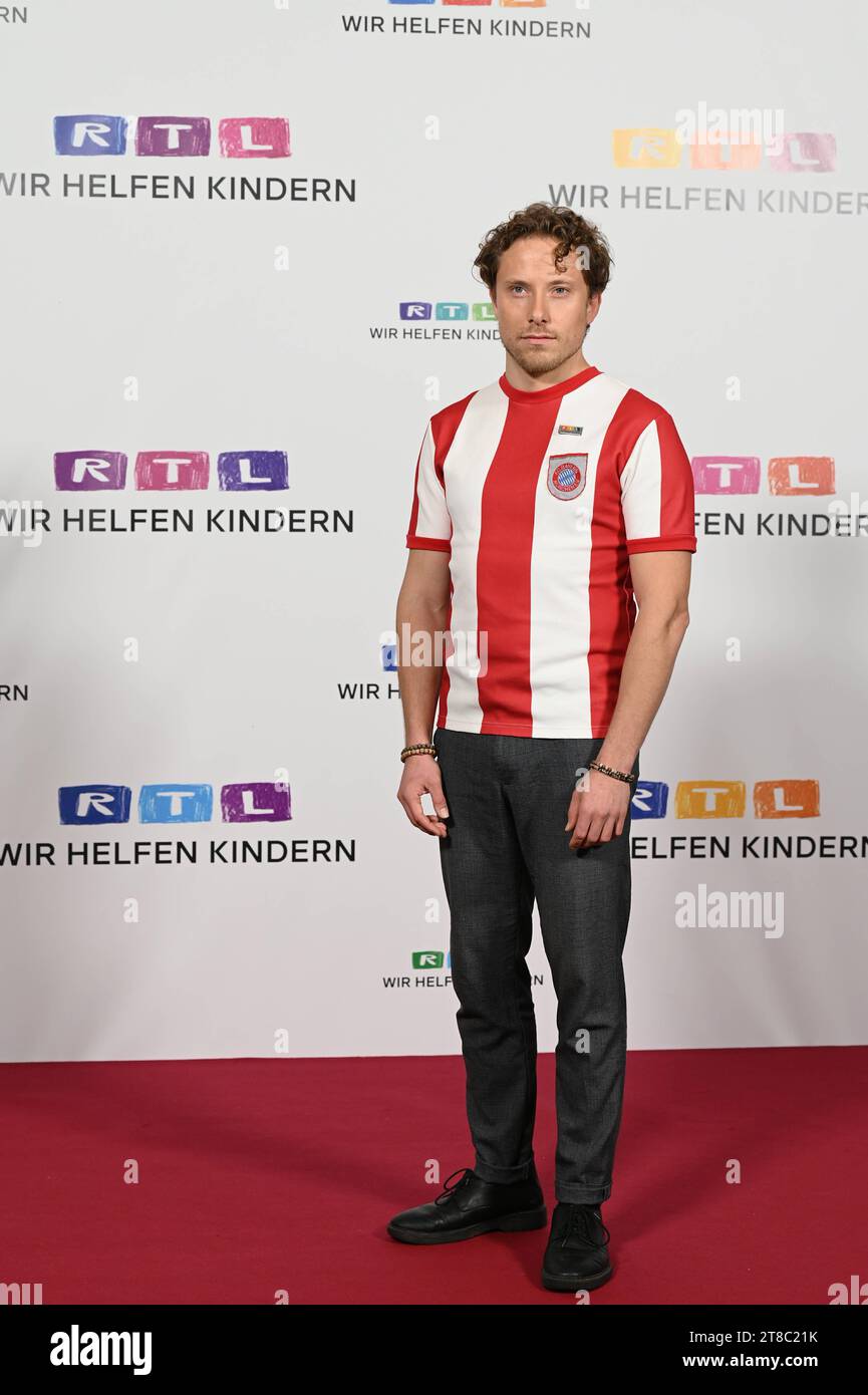 Schauspieler Jan David Bürger, spielt eine Hauptrolle in der RTL Serie ...