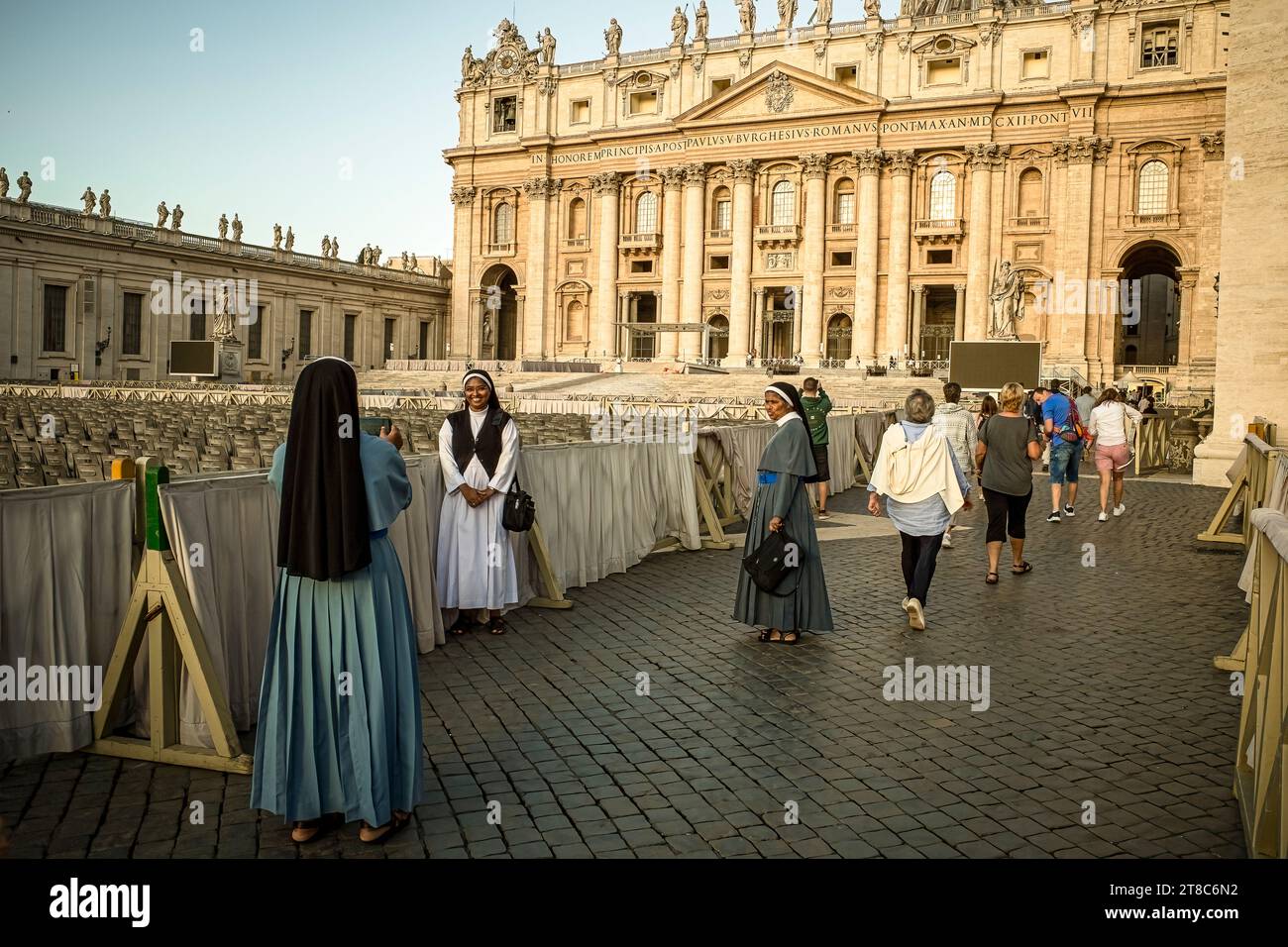 Selfies rome hi-res stock photography and images - Alamy