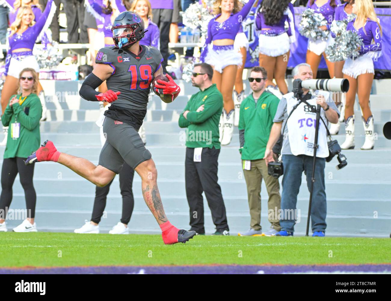 Fort Worth, Texas, USA. 18th Nov, 2023. TCU Horned Frogs tight end ...