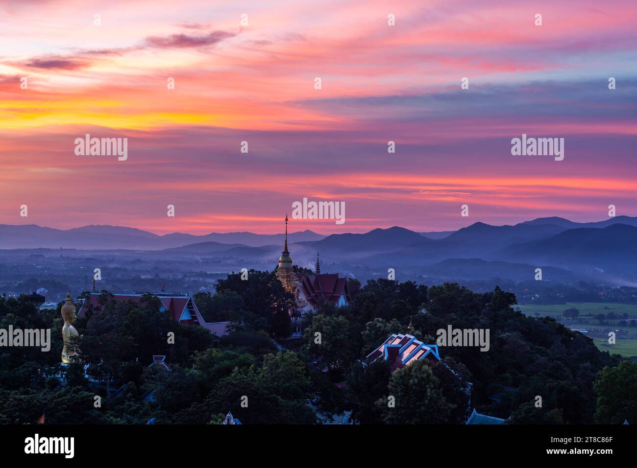 Gorgeous sunset over Thai Buddhist Pagoda. Beautiful Doi Saket temple ...